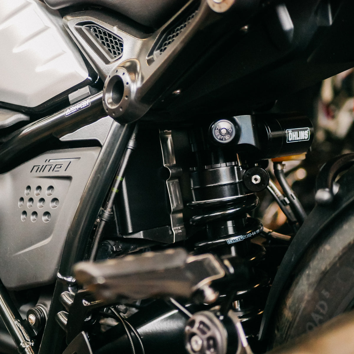 Pier City Custom BMW R9T Custom Battery Cover